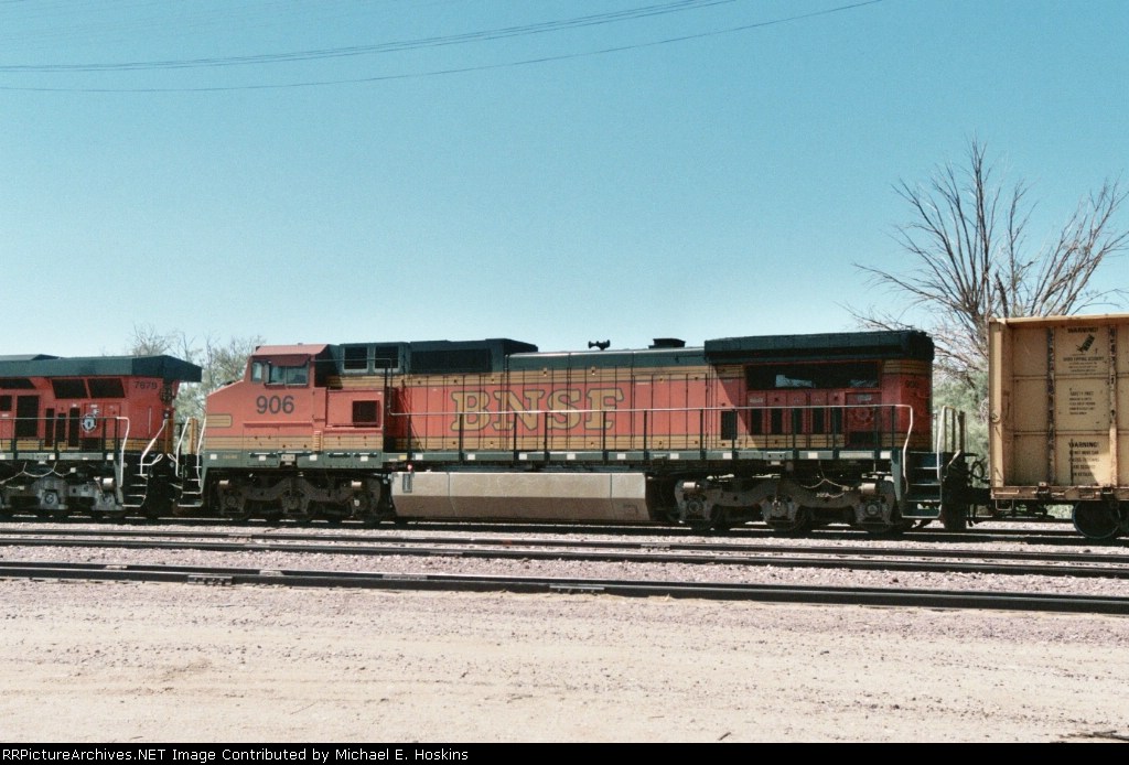 BNSF 906